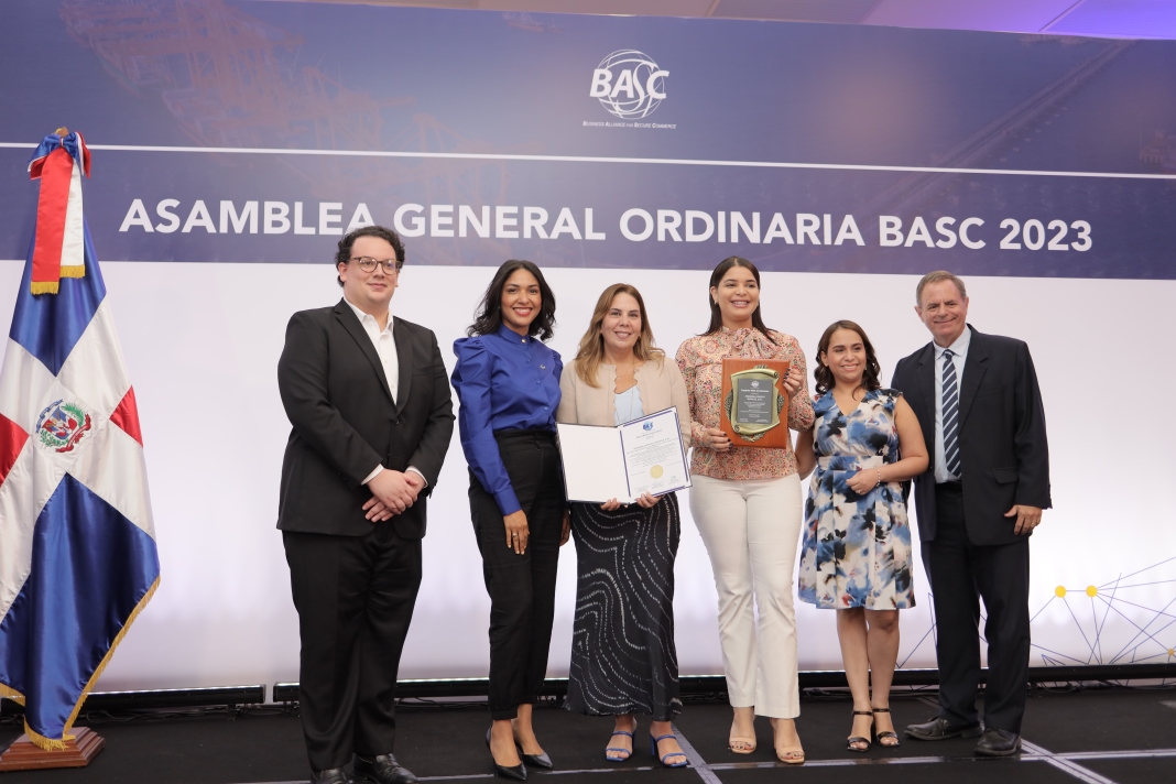 Entregan certificaciones de seguridad BASC a 37 empresas nacionales ...