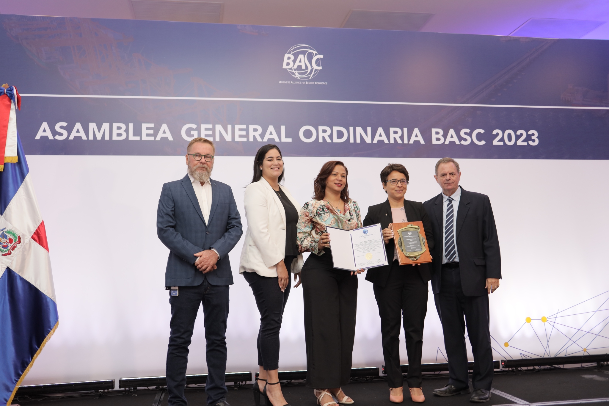 Entregan certificaciones de seguridad BASC a 37 empresas nacionales ...