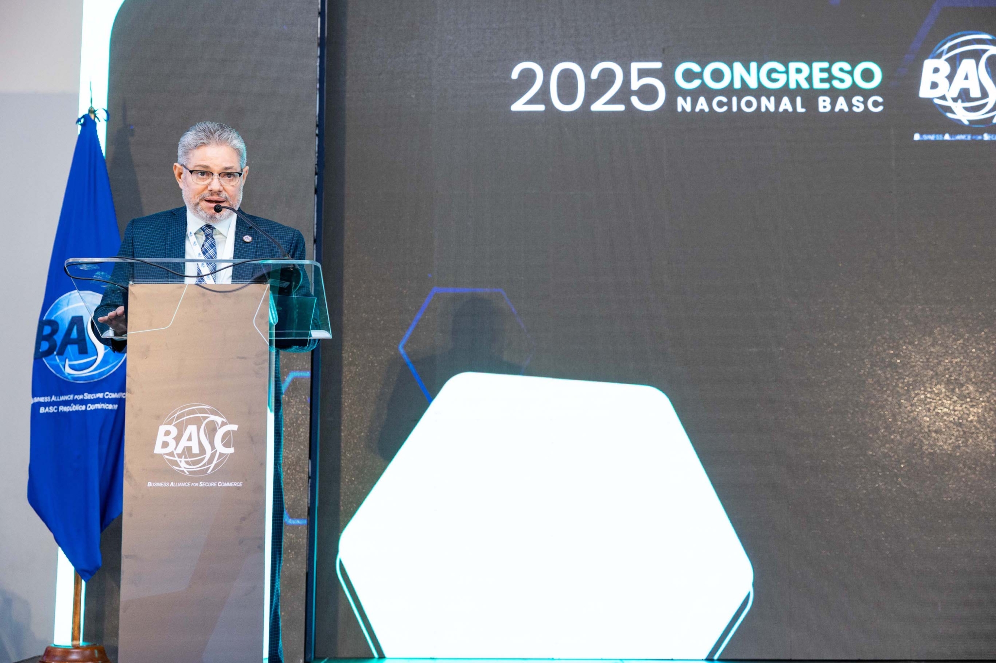 ADAA firma acuerdo de colaboración con BASC en el CNB25 | BASC ...